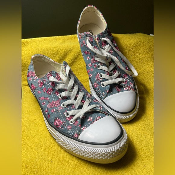 Converse | Shoes | Unisex Rose Pattern Converse | Poshmark